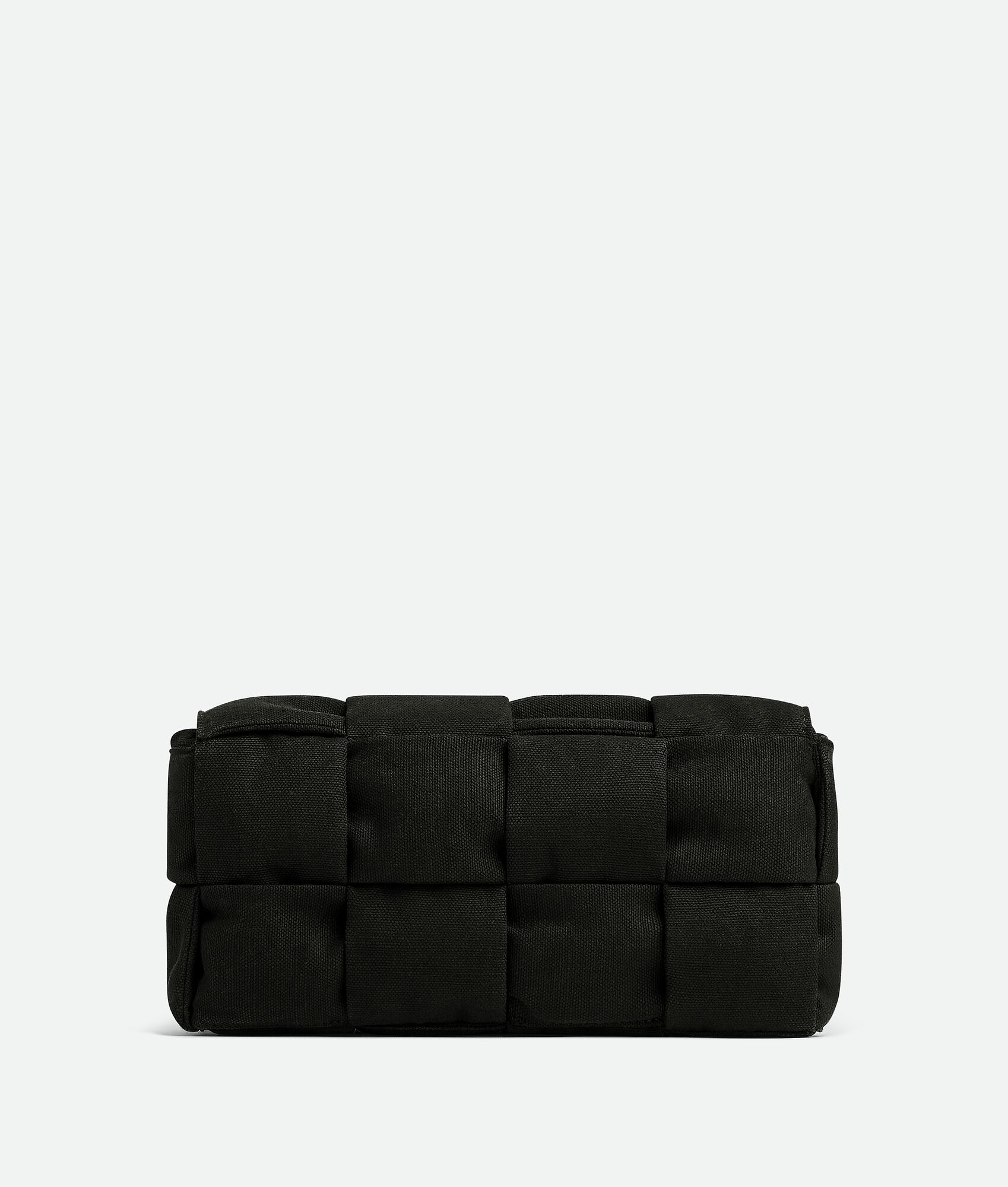 Padded Tech Cassette加衬科技斜挎包 | Bottega Veneta