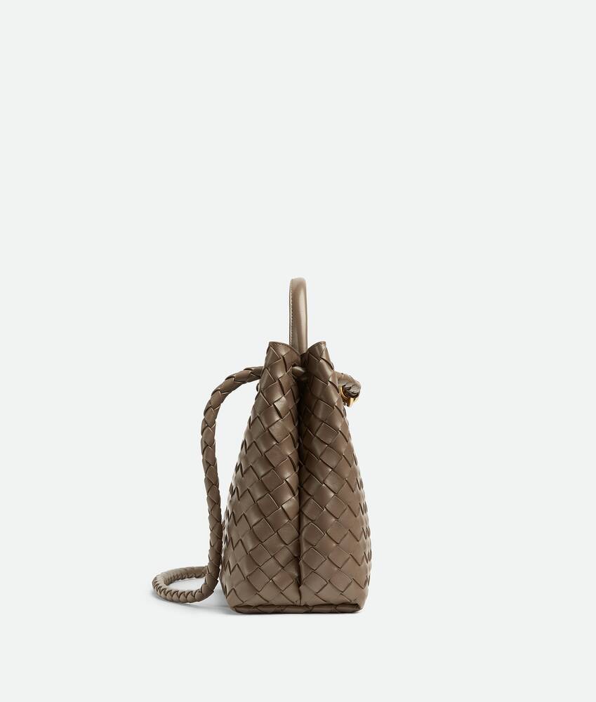 Inside Bottega | 工艺与创新 | Andiamo系列 | 中号手袋 | Bottega Veneta